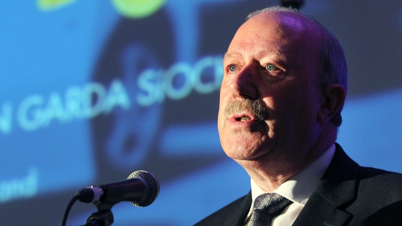 Govt reviewing legal assistance for Martin Callinan