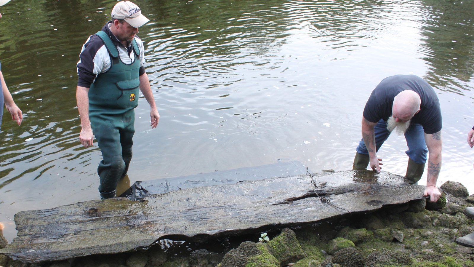 Neolithic logboat discovered in River Boyne