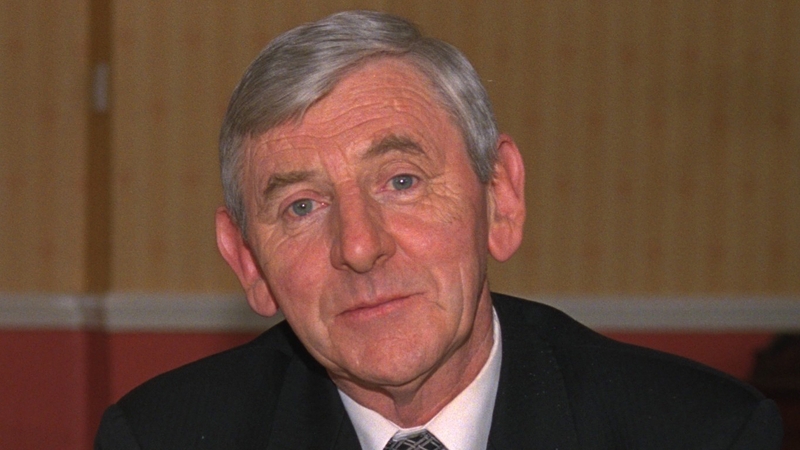 Glenroe star Dónall Farmer has died