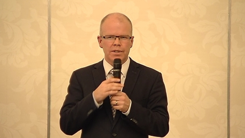 Tóibín holds meeting in efforts to build new party