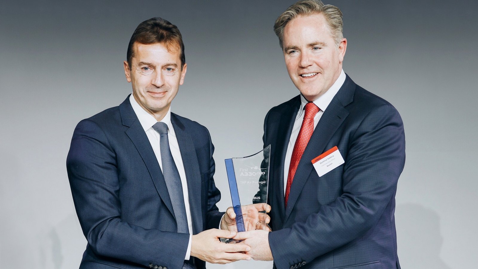 Avolon signs $11.5 billion deal for 100 Airbus planes