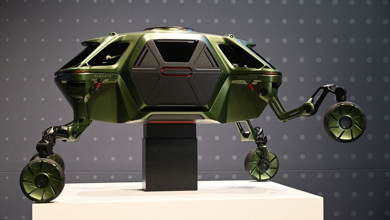 Hyundai shows off walking car project at CES