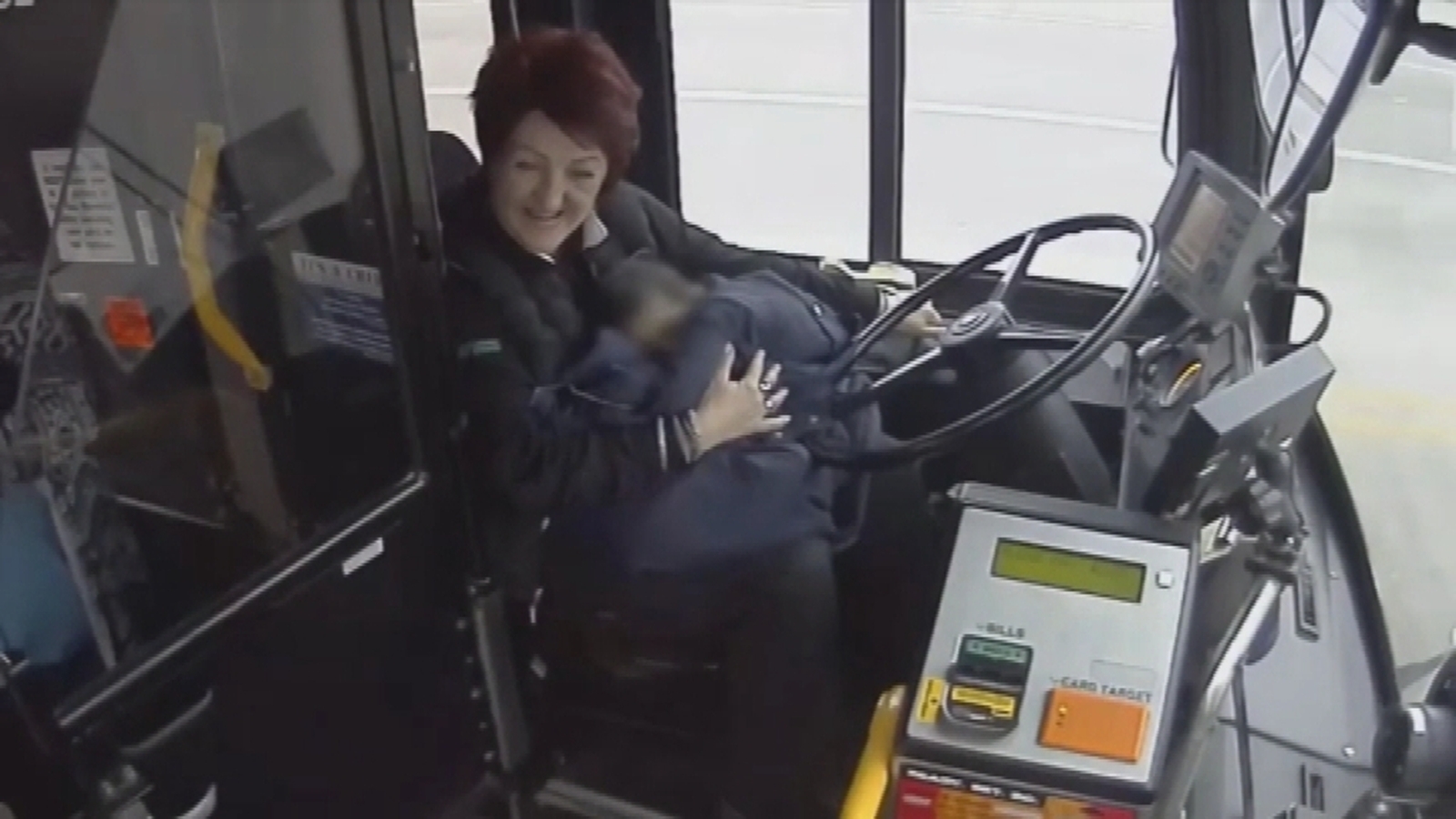 US bus driver rescues child found wandering barefoot