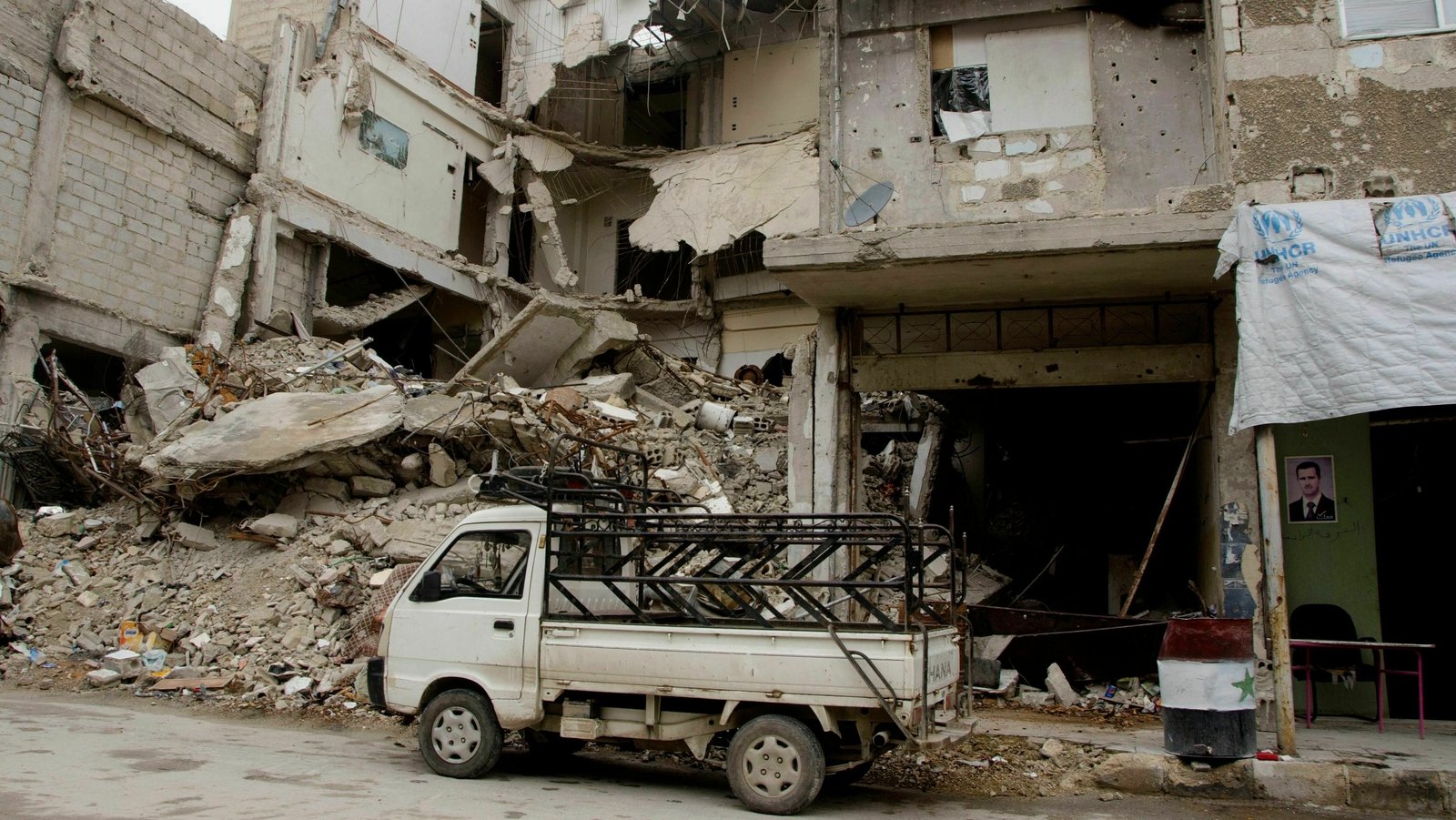 'Huge explosion' in Syria capital causes fatalities