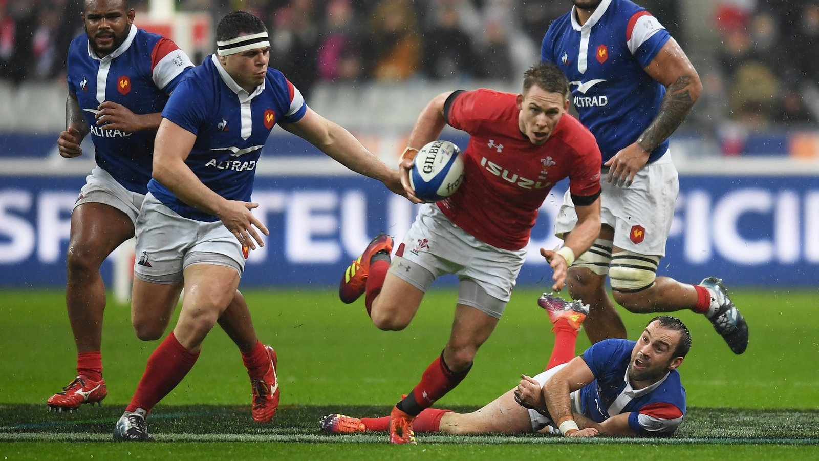 Wales back Williams out of Ireland clash