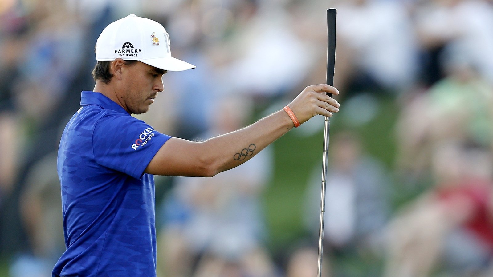 Fowler hits the front in Arizona, Power misses cut