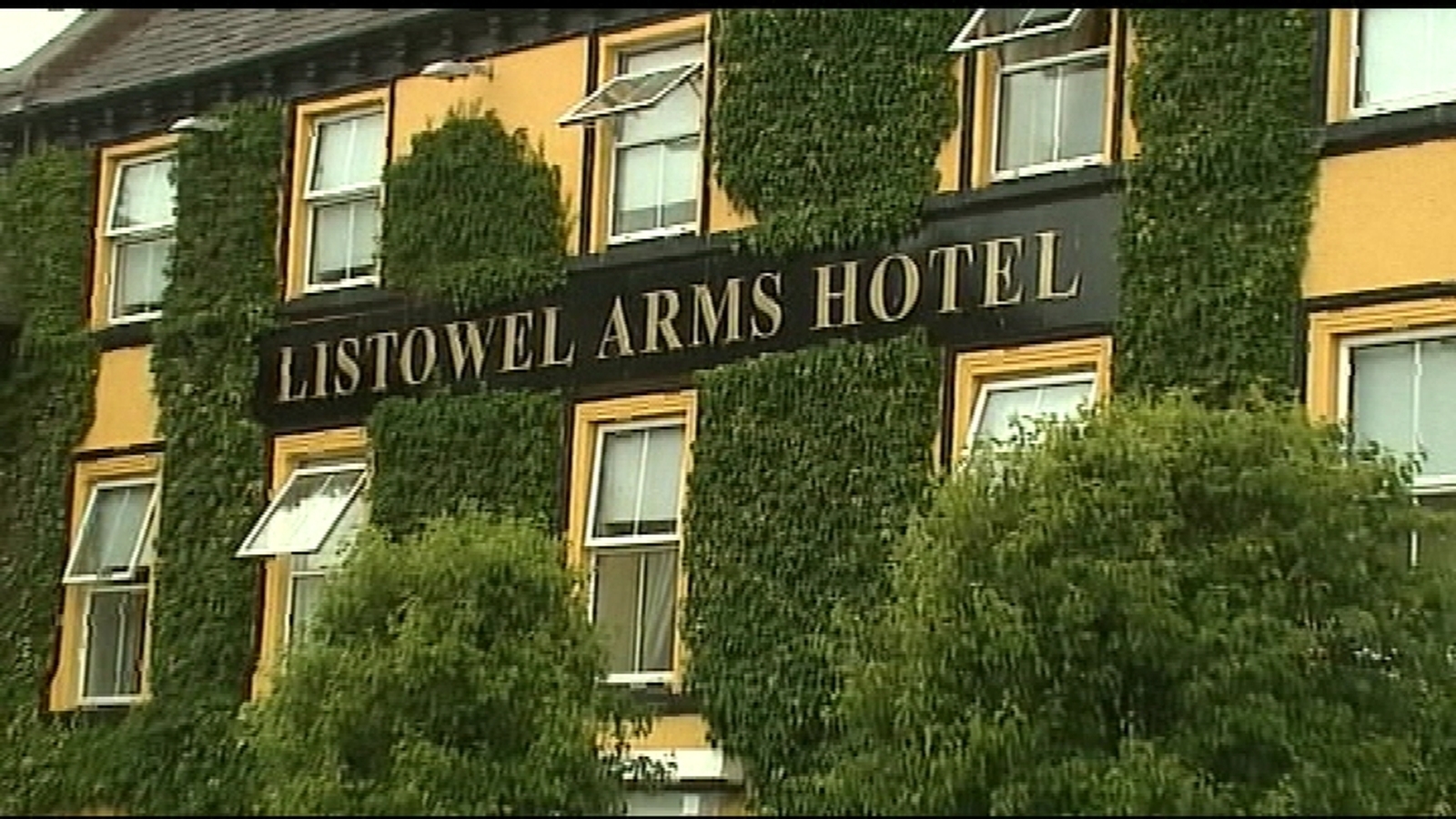 Closure order on the Listowel Arms Hotel struck out