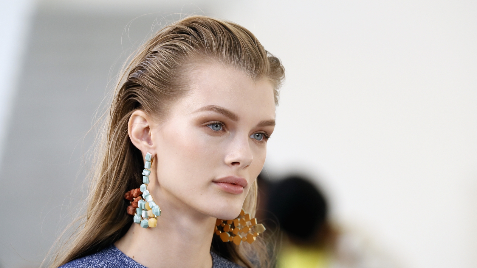 Top make-up tips from a professional beauty stylist