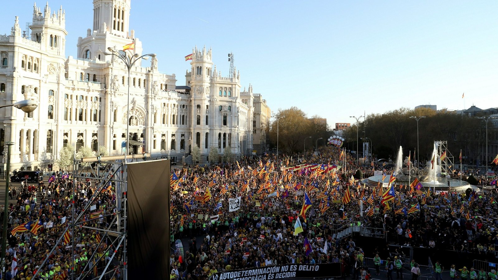 Thousands protest in Madrid over Catalan leaders' trial