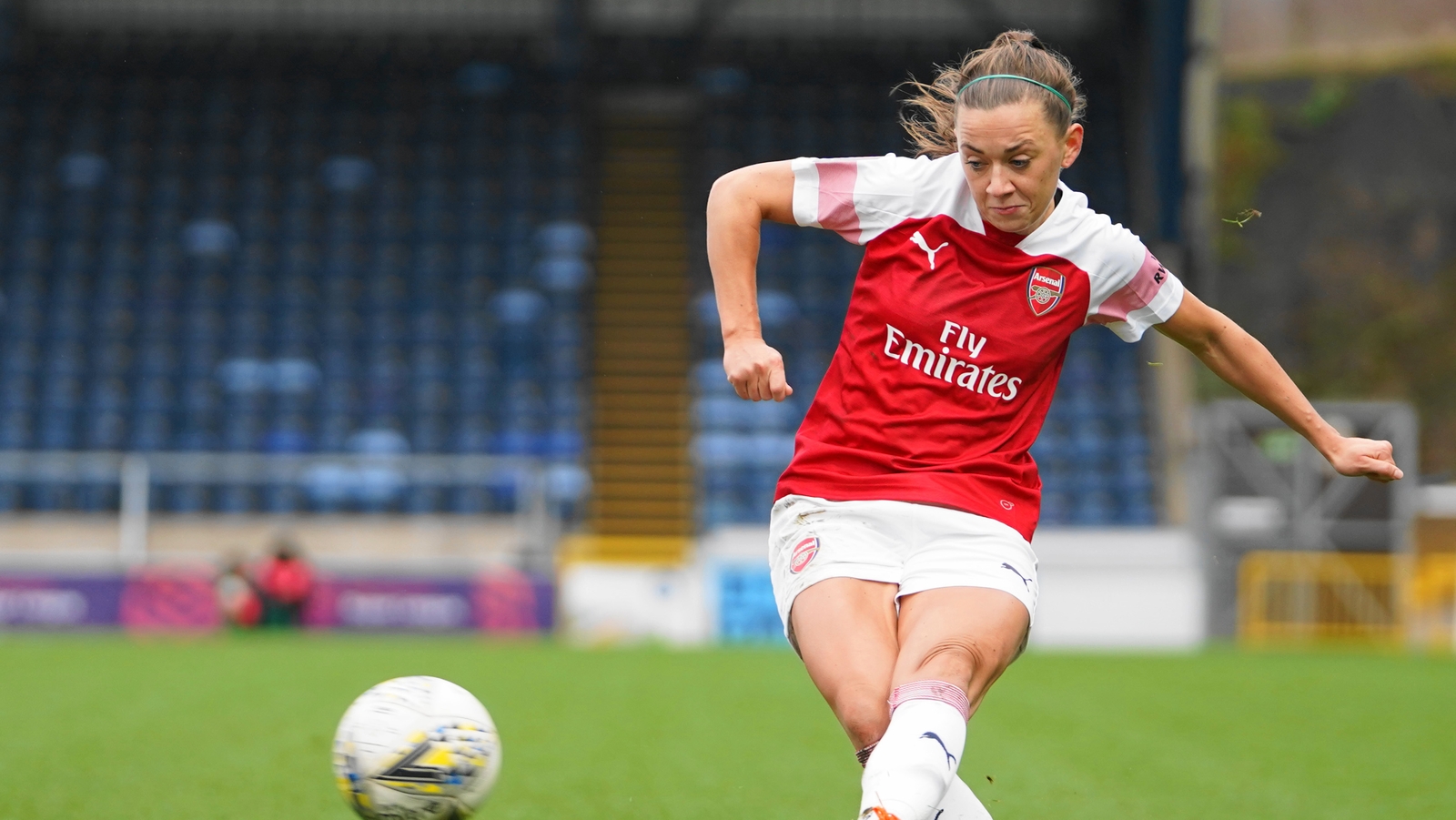 Ireland captain McCabe signs new contract with Arsenal