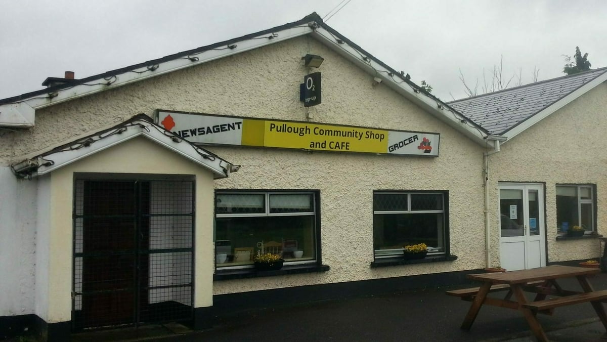 Pullough Village - Brenda Donohue | CountryWide - RTÉ Radio 1