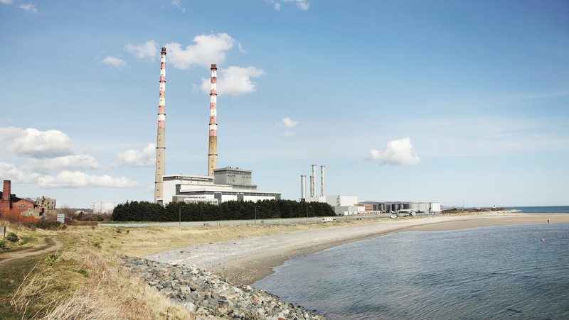 Tourist look-out tower planned beside Poolbeg Chimneys