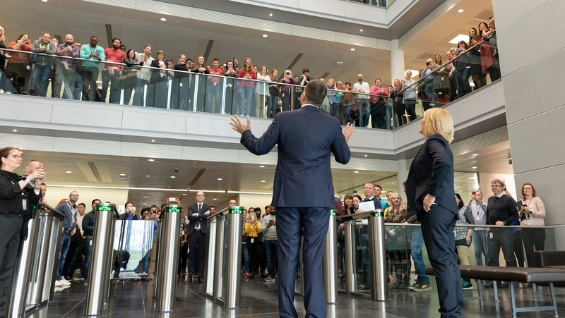 Taoiseach praises Apple's economic contribution in Cork