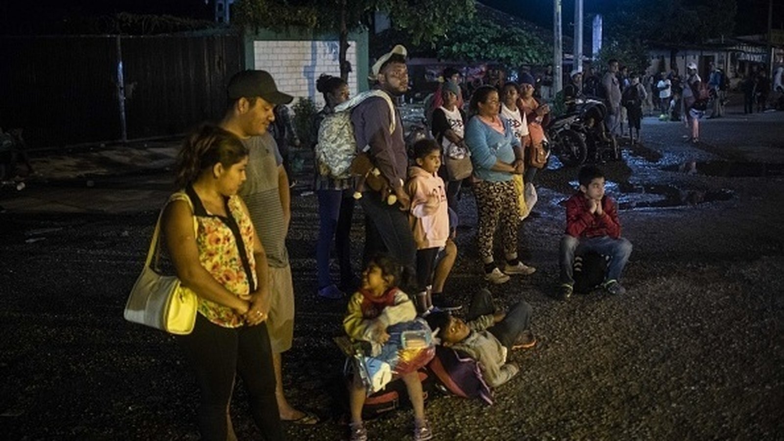 Study shows welcome for caravans in Mexico wanes