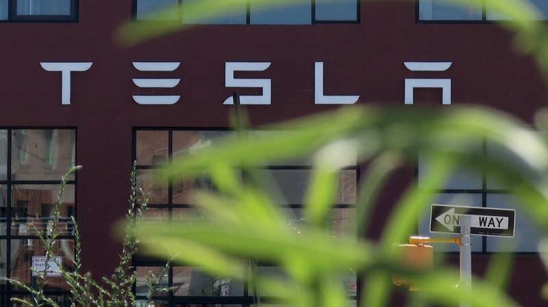 Musk Takes Stand Over Teslas Solarcity Acquisition