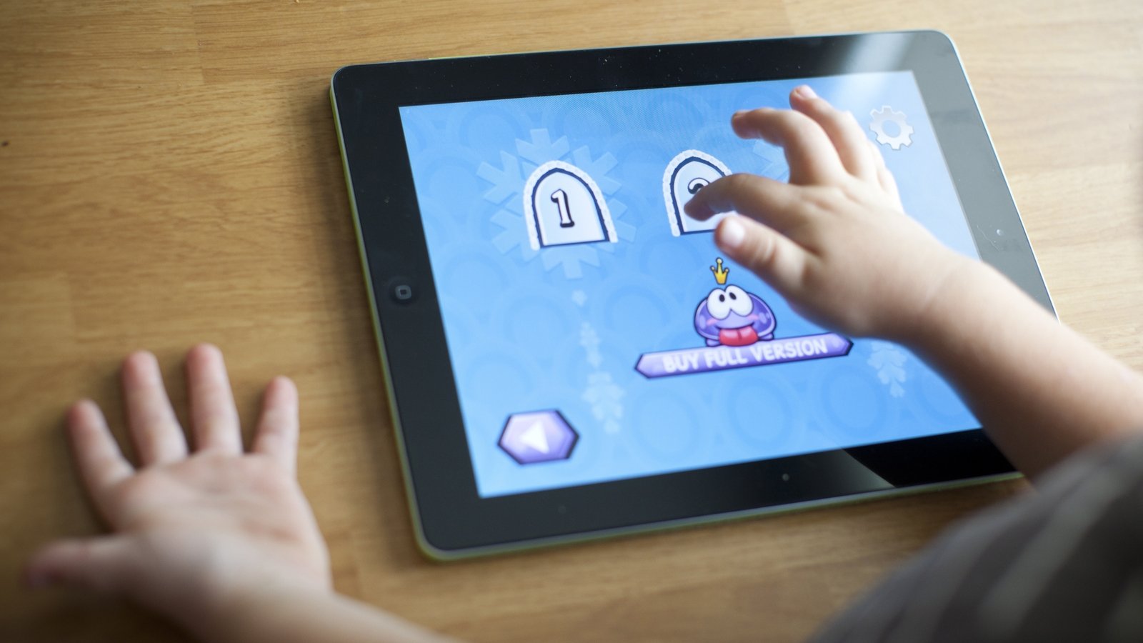 WHO recommends one-hour screen time for under-5s