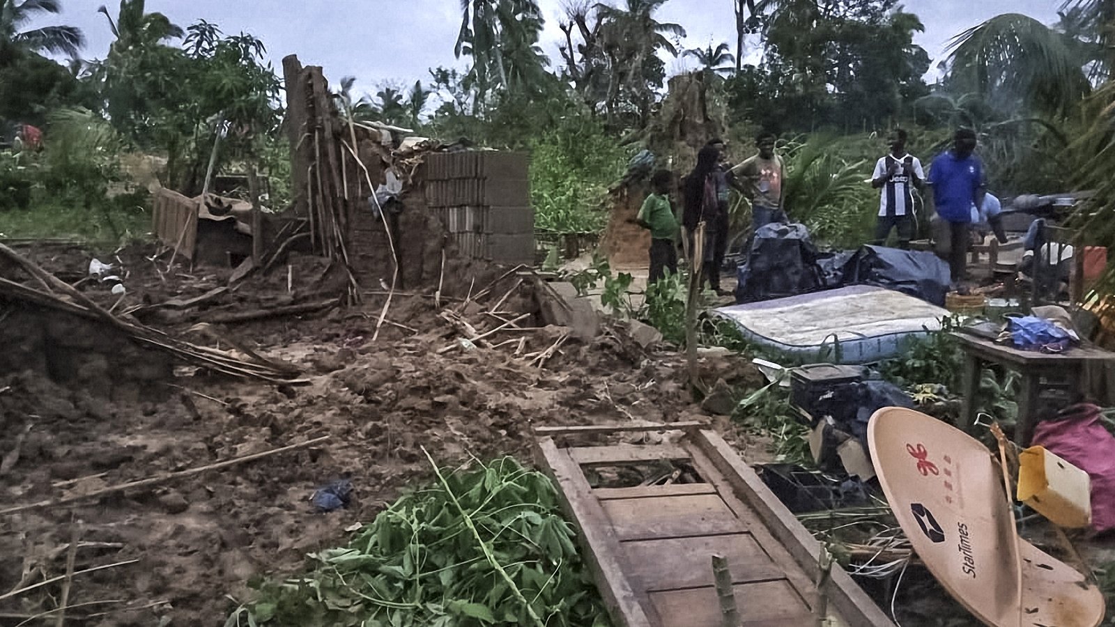 Record 50m people displaced within own countries