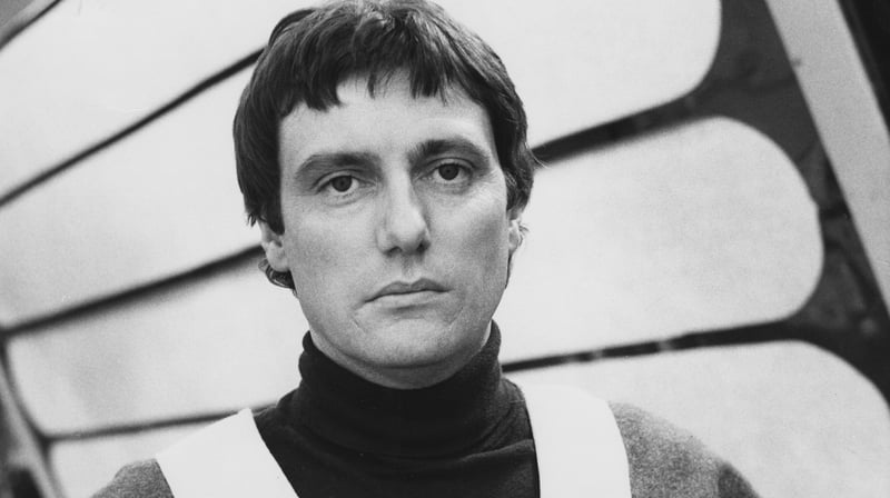 Blake's 7 star Paul Darrow dies after short illness