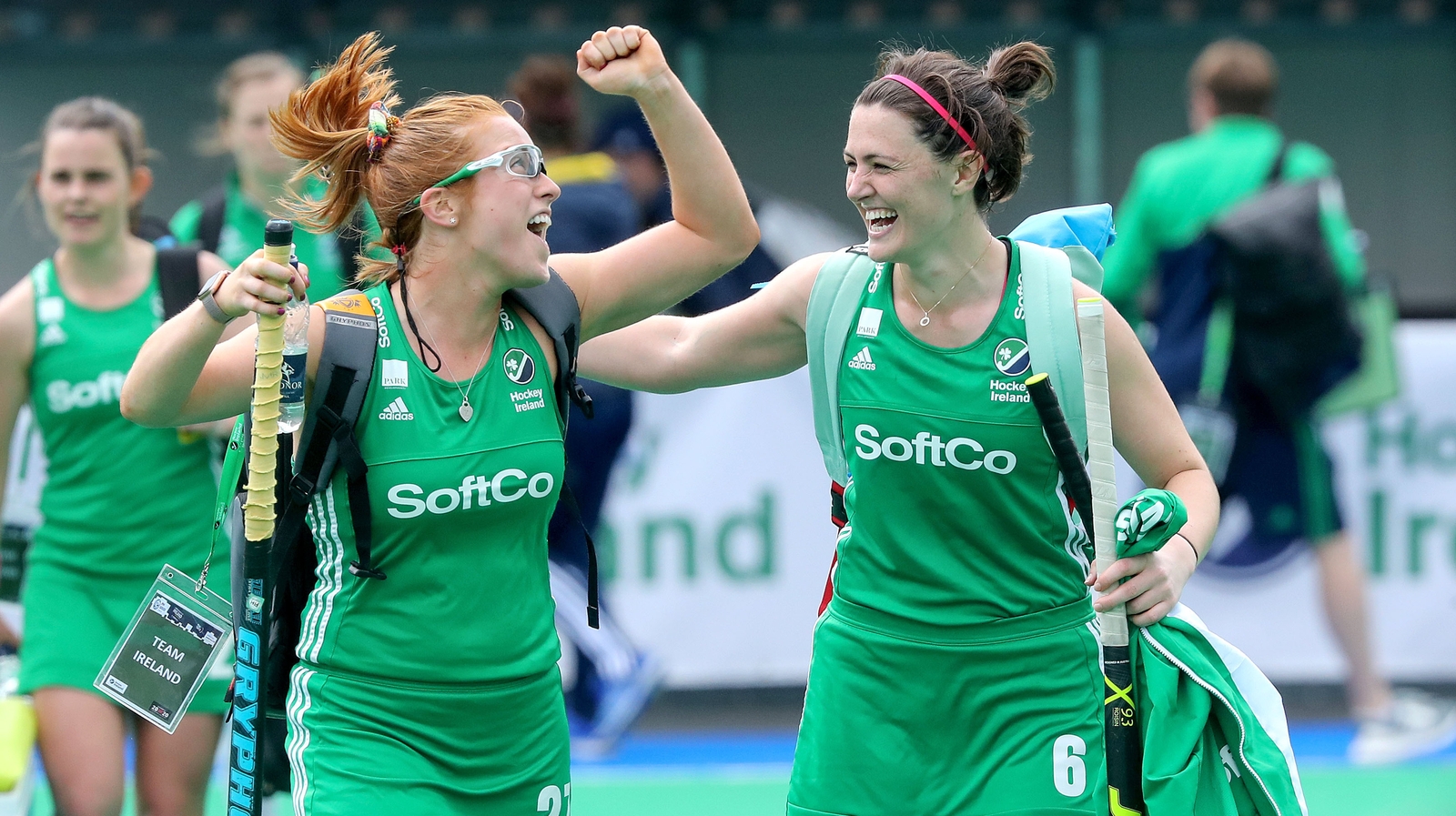 Ireland hammer Singapore to reach last four