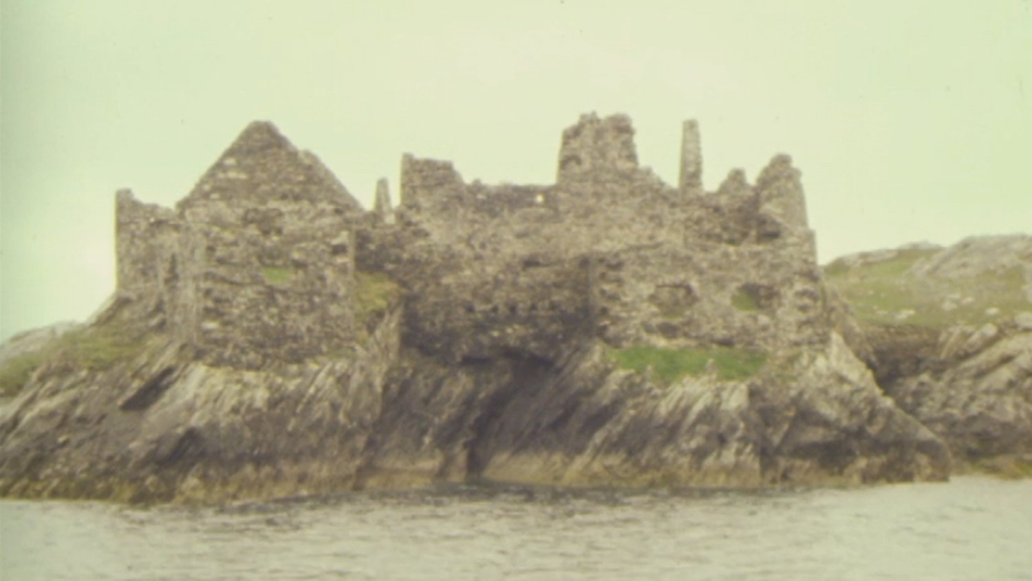 RTÉ Archives | Environment | Inishbofin Steeped In History