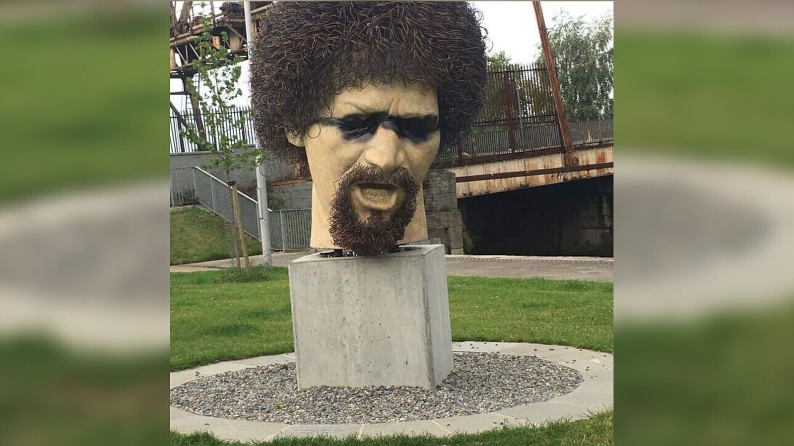 Dublin statue of musician Luke Kelly vandalised