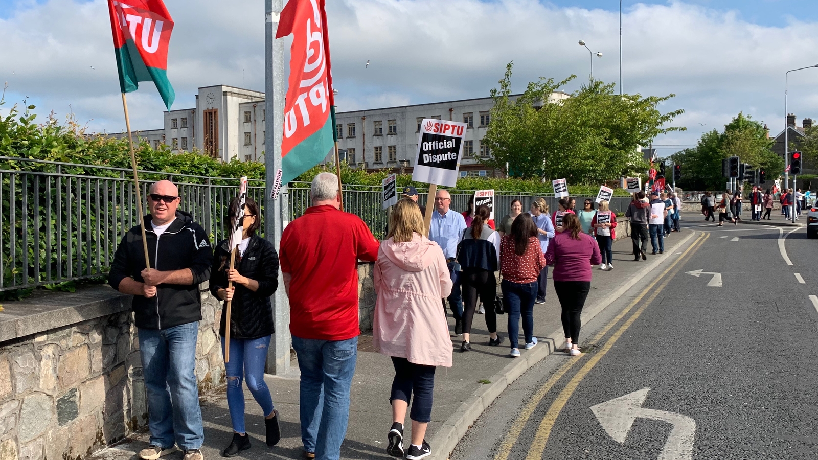 Health support staff strike deferred to allow for talks