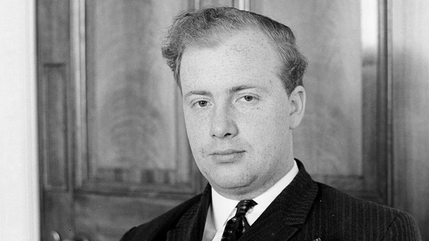 Ceannródaí cearta sibhialta Ivan Cooper tar éis bháis