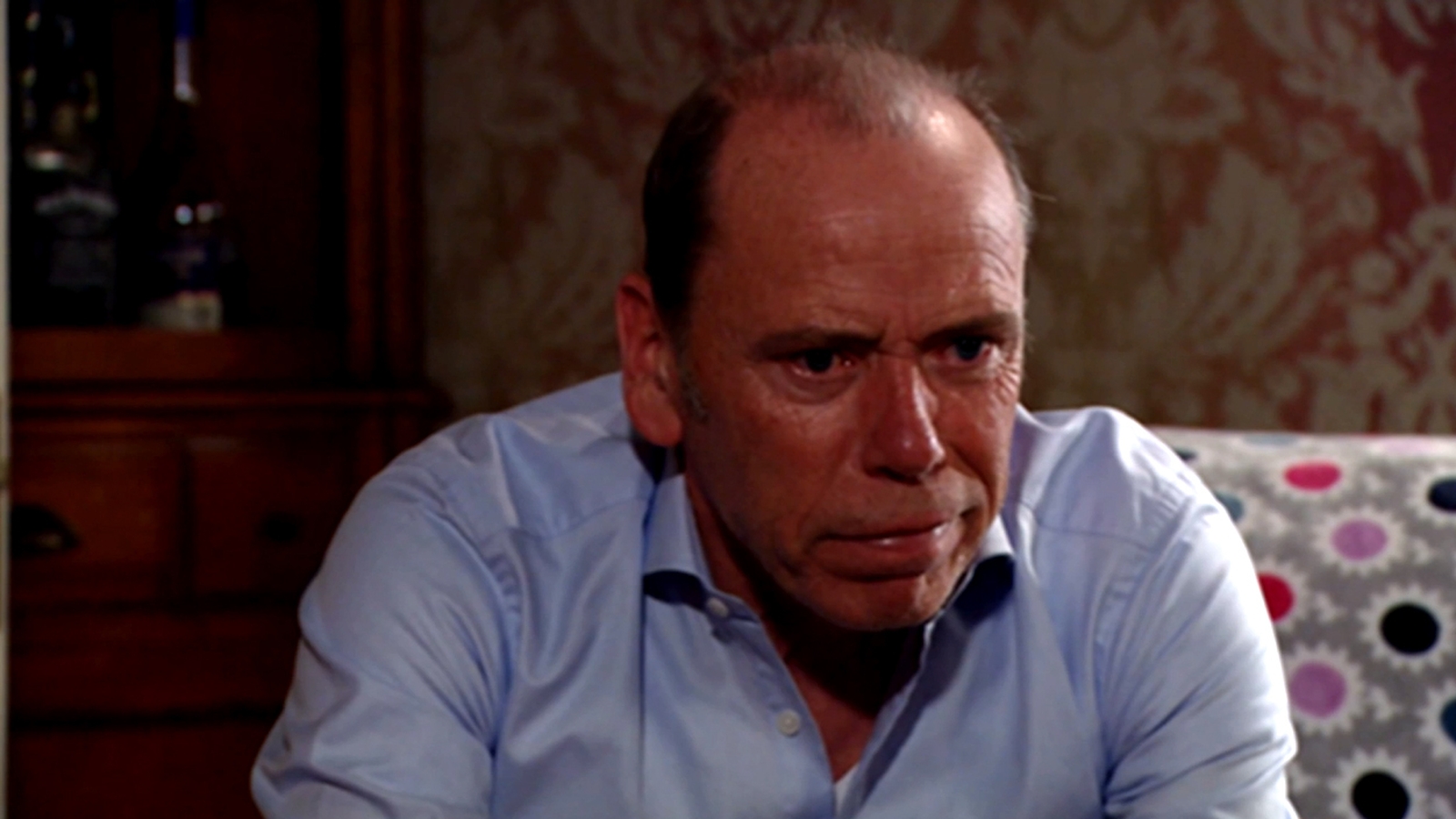 Fair City's Hughie in tears - and tempted