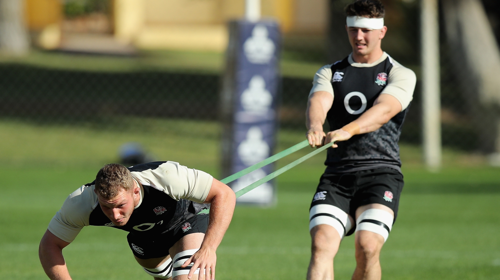 Jones set to unleash 'kamikaze kids' on Ireland