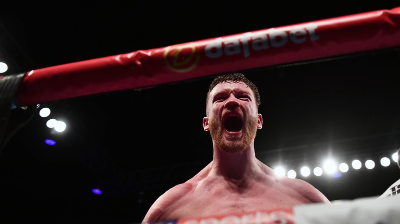 Tennyson secures brutal knock-out win