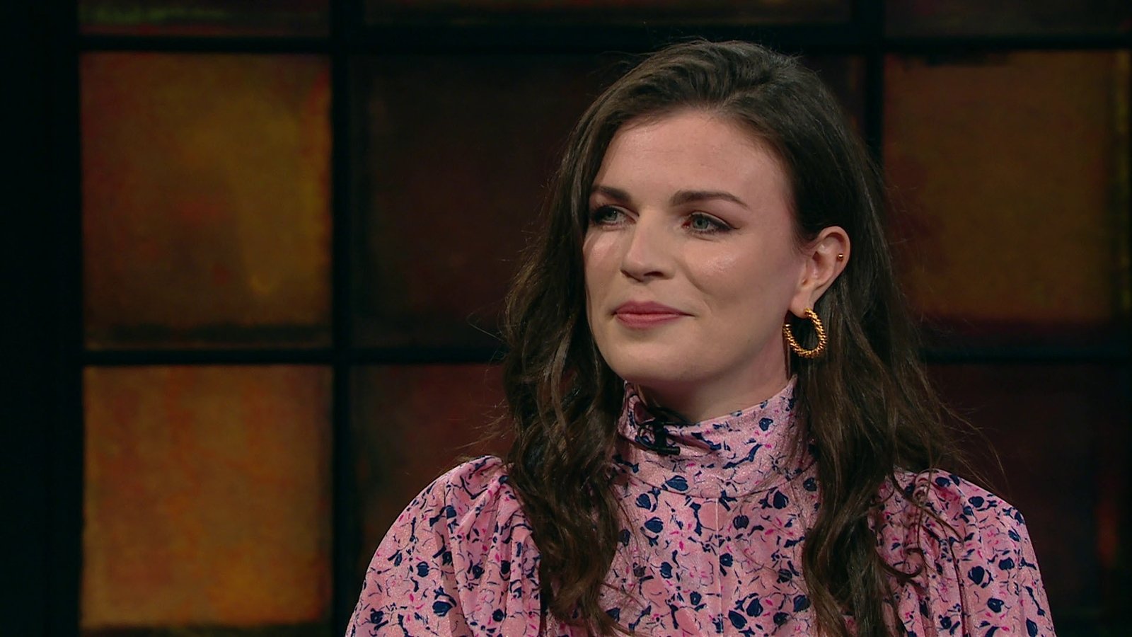 Aisling Bea stars in trailer for Love Wedding Repeat