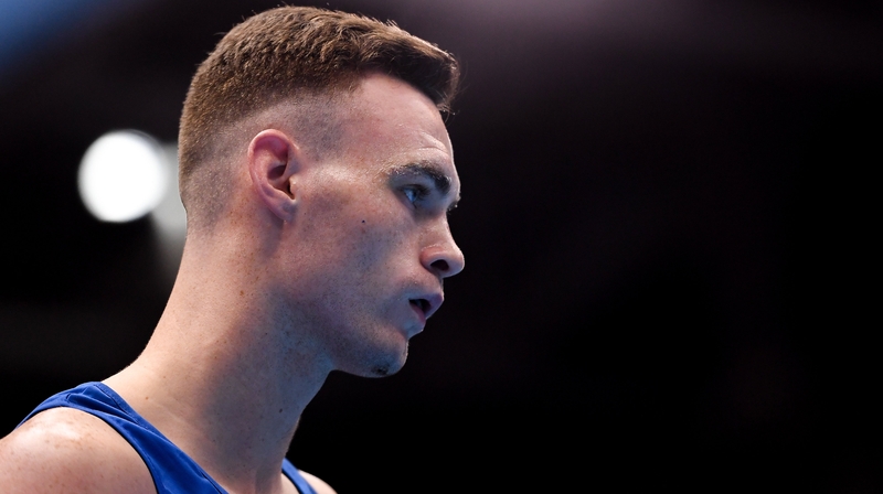 Nevin cruises into last 16 at World Championships