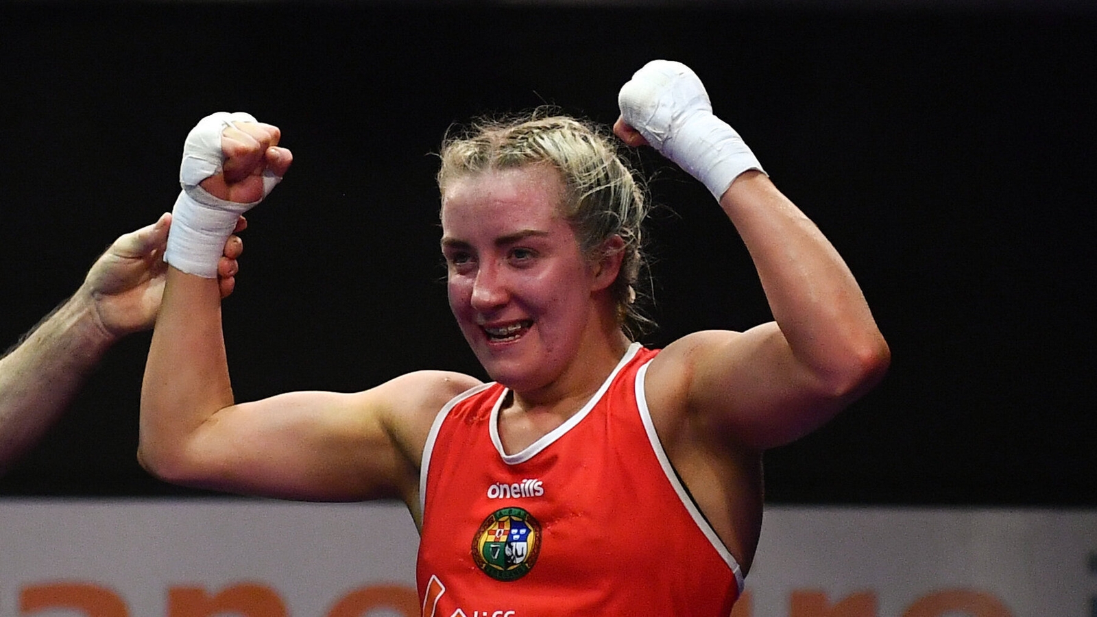 Desmond wins as Irish continue fine World Elites start