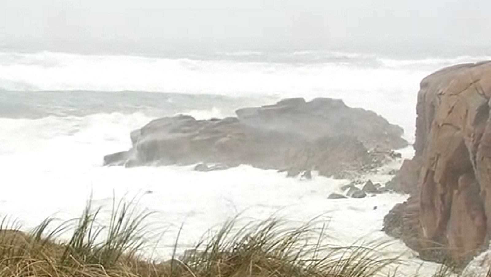 Orange wind warning issued with 120km/h gusts expected