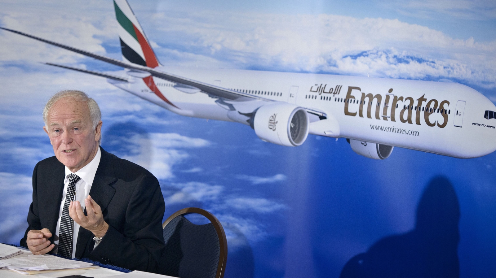 Emirates airline says president to step down