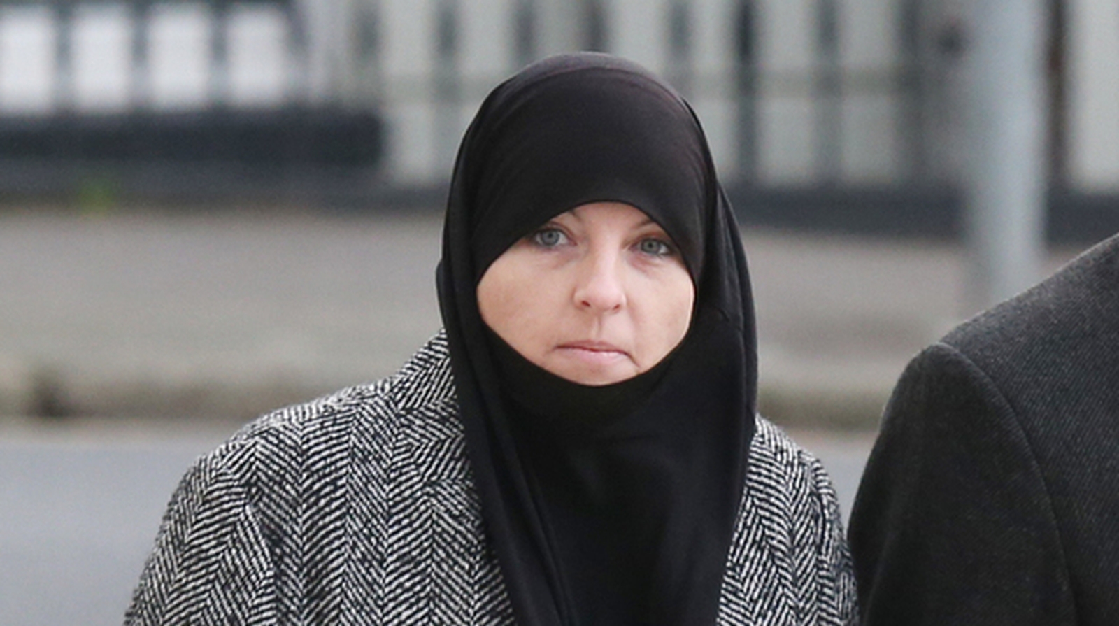 Lisa Smith asks that case against her be dropped