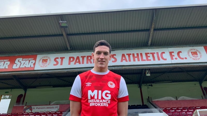 Pat's sign striker Rennie, Waterford snap up Coote