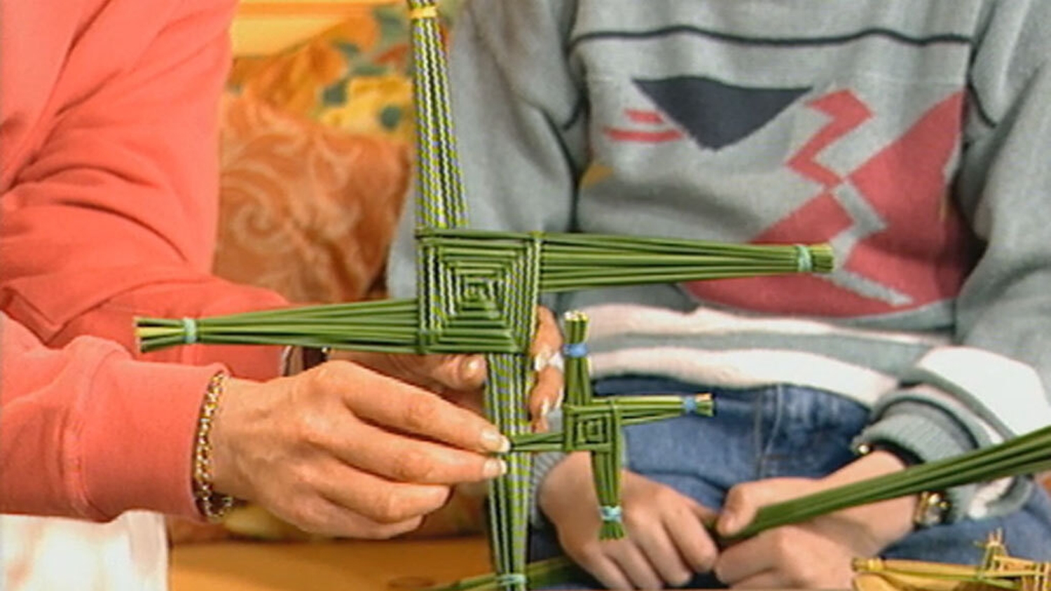RTÉ Archives | Entertainment | How To Make A Brigid's Cross