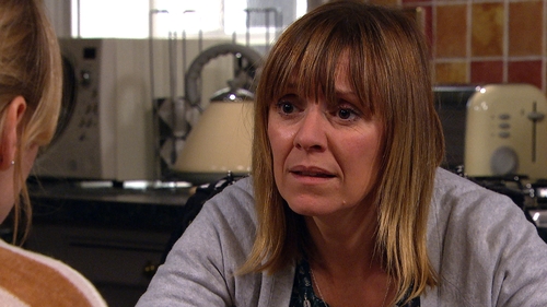 Rhona on the hunt for Graham's killer on Emmerdale