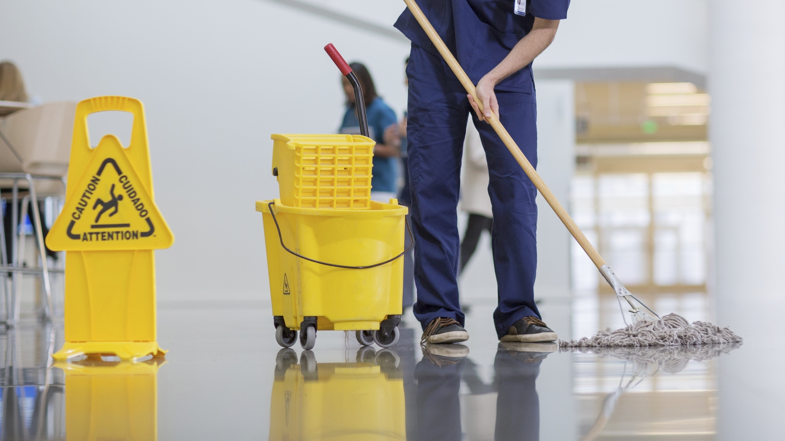 Contract cleaners to receive pay rise from next week