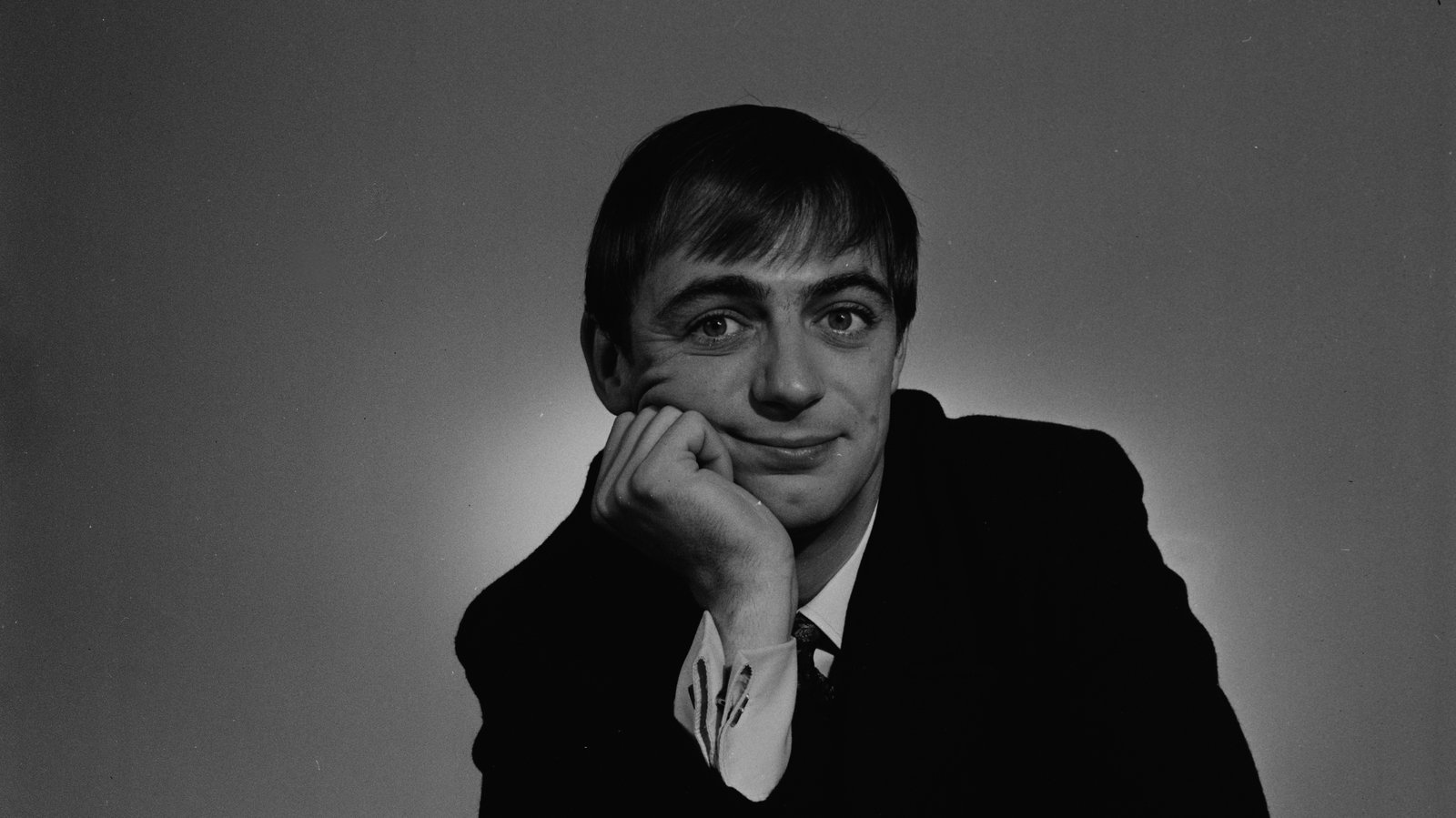 Comedy world pays tribute to 'genius' Roy Hudd