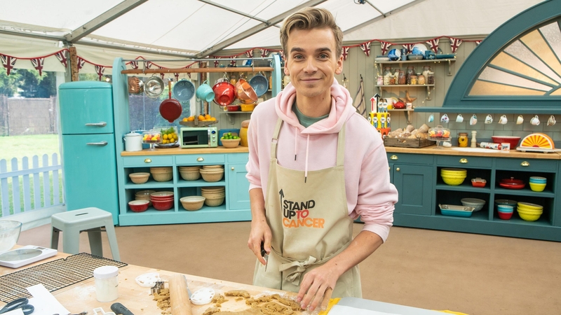 Joe Sugg wins latest Bake Off despite fainting