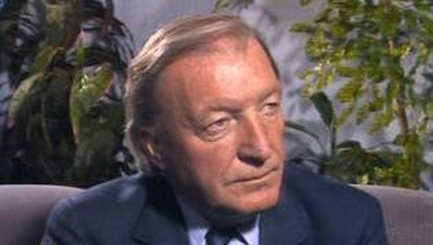 RTÉ Archives | Collections | Haughey Back From Summit