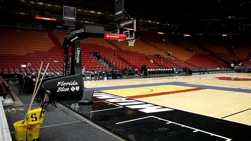 NBA players agree to 25% pay cuts