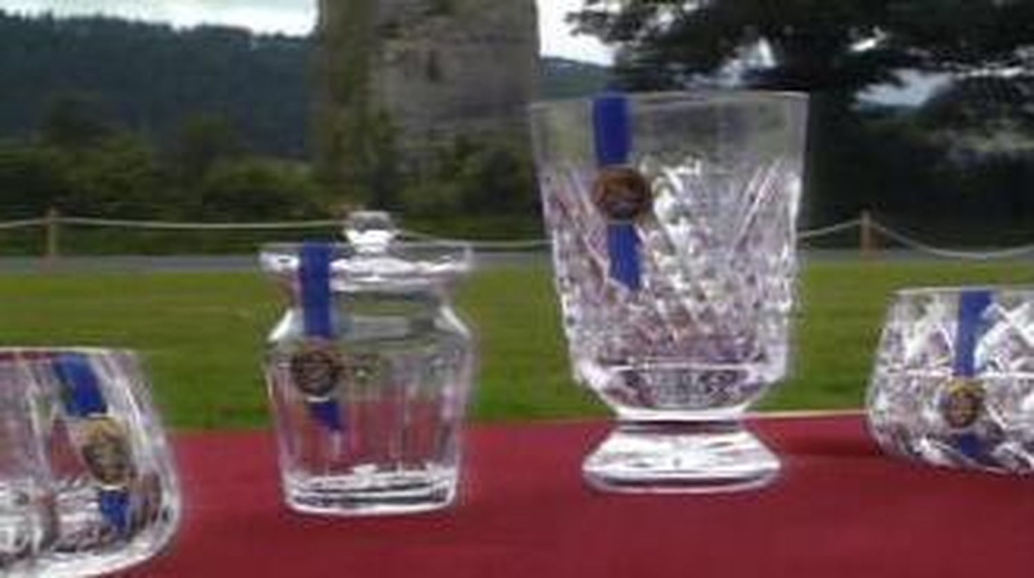 RTÉ Archives | Collections | Tipperary Crystal