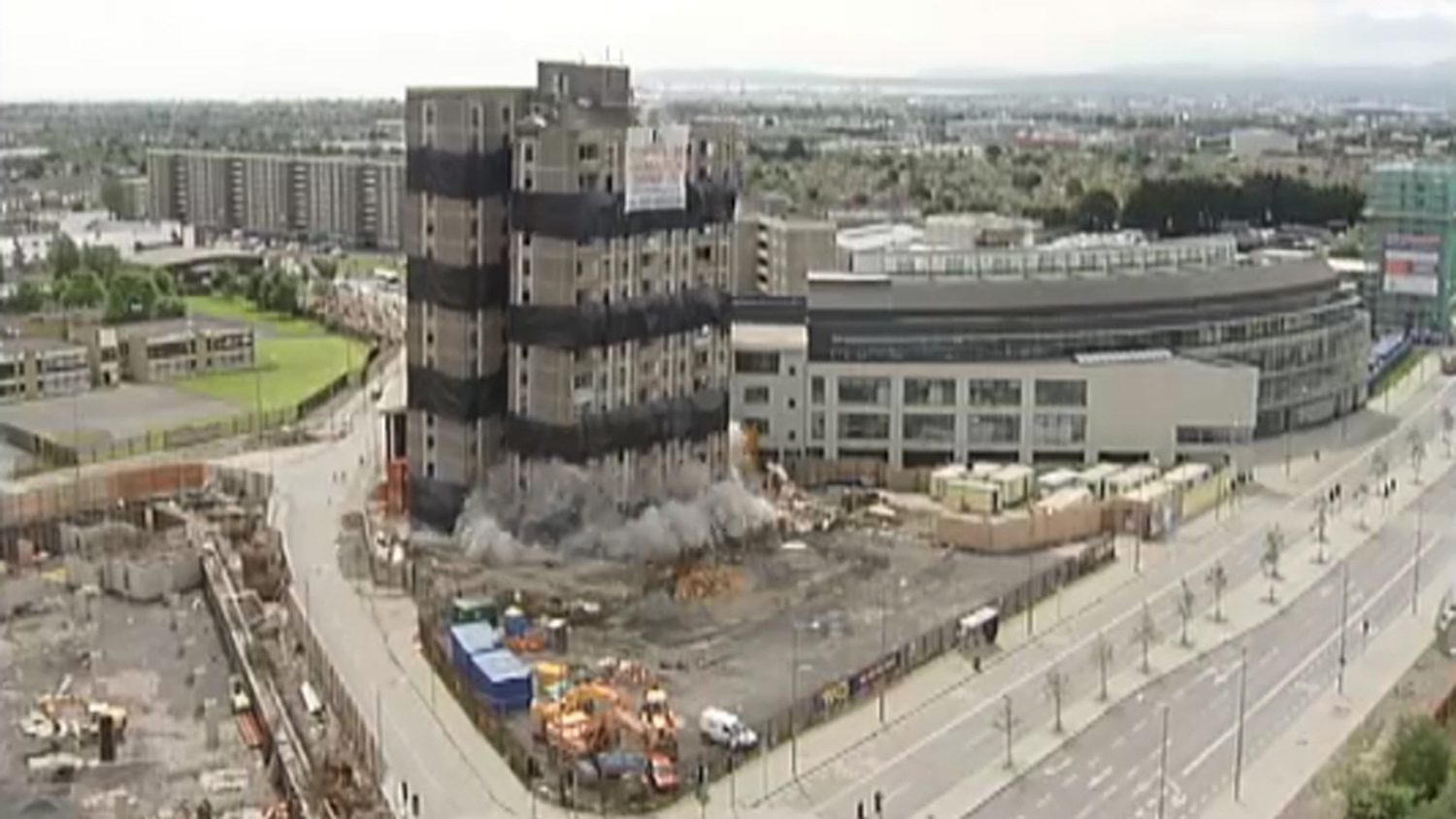 RTÉ Archives | Environment | Ballymum Tower Demolition