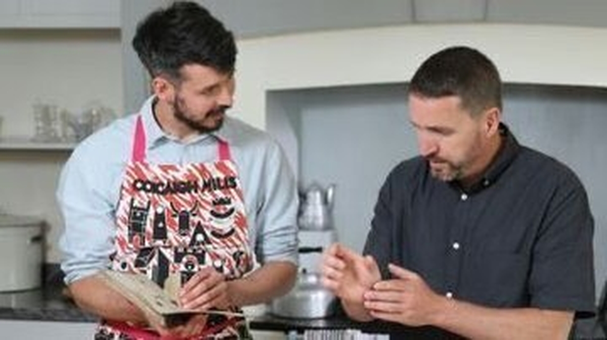 Diarmuid Ó Mathúna Cócaire agus údar Mo food Blog. | Bladhaire - RTÉ ...