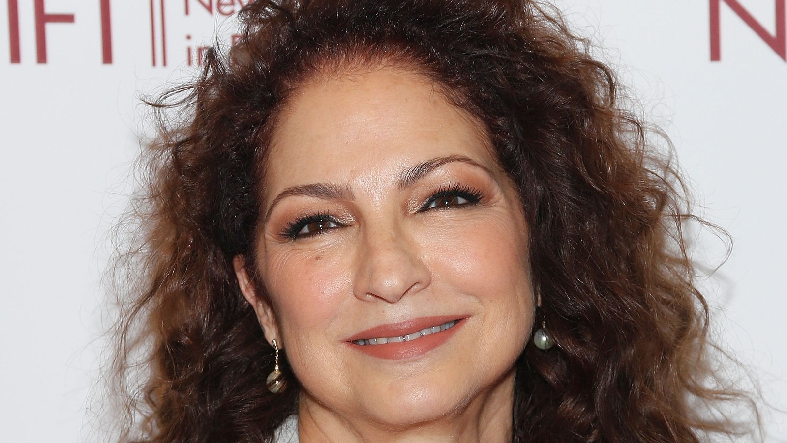 Irish superfan reunites with Gloria Estefan live on air