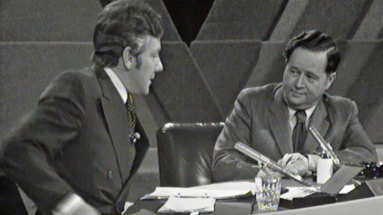 RTÉ Archives | Sports | Surprise For Michael O'Hehir