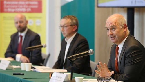 Ten more deaths from Covid-19, 426 additional cases